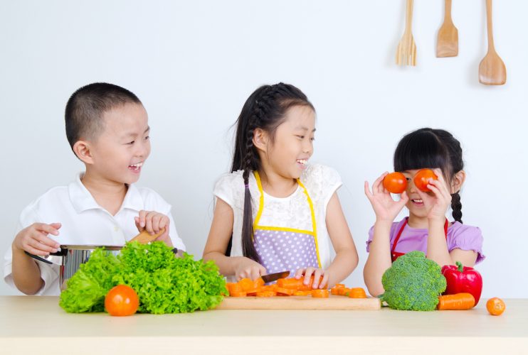 How Do I Get My Kids To Start Eating Healthier? | Di Nutrition